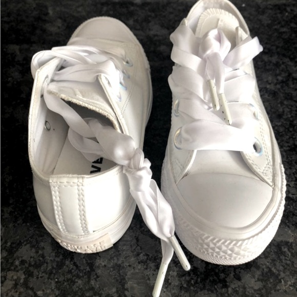 Converse | Shoes | Converse White And Blue Iridescent Shoes With Ribbon ...